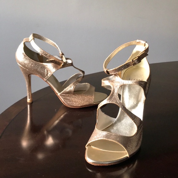Stuart Weitzman | Shoes | Textured Gold Stuart Weitzman 95m Strappy ...